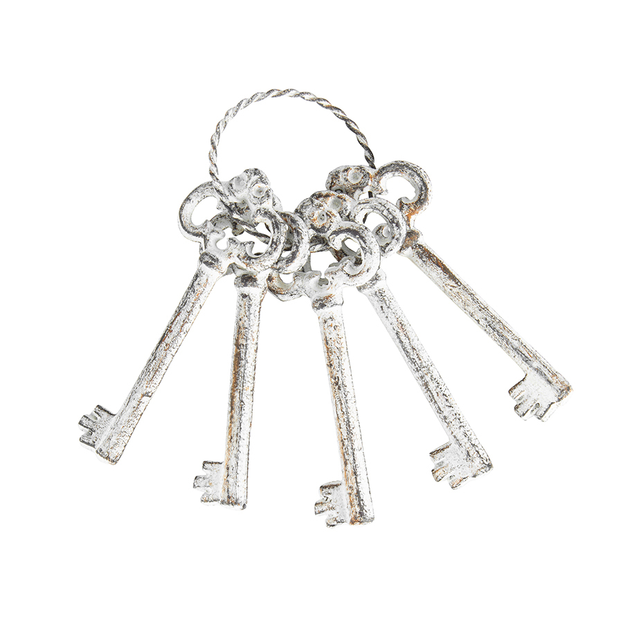 Willow & Silk Vintage White 23cm Skeleton Keys Bunch Ornament - Willow ...